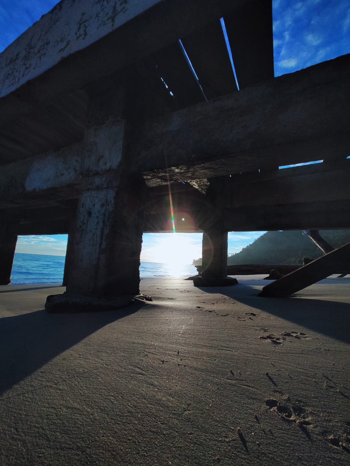 Sensasi Keindahan Pantai Nipah Pulau Breuh di Pulo Aceh