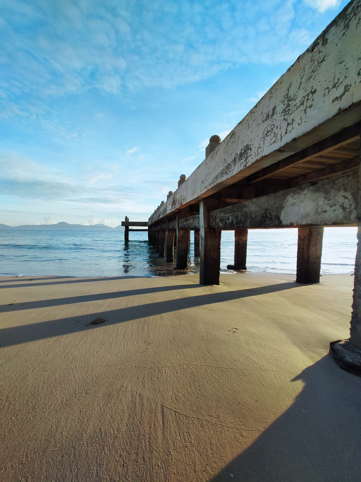Sensasi Keindahan Pantai Nipah Pulau Breuh di Pulo Aceh